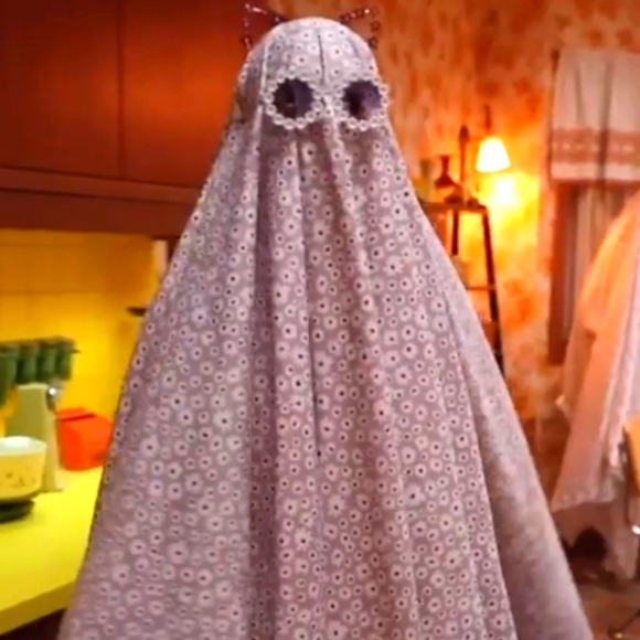 Taylor Swift | Bedding | New Taylor Swift Anti Hero Daisy Ghost Sheets Lavender Twin Or Twin Xl ...